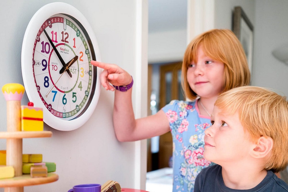 5 livres éducatifs pour apprendre à lire l'heure en s'amusant